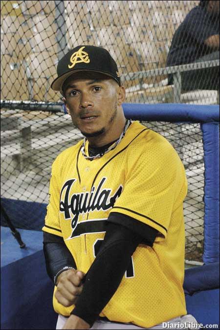 Bernie Castro, en rol de utility con las Aguilas Cibaeñas - Diario Libre