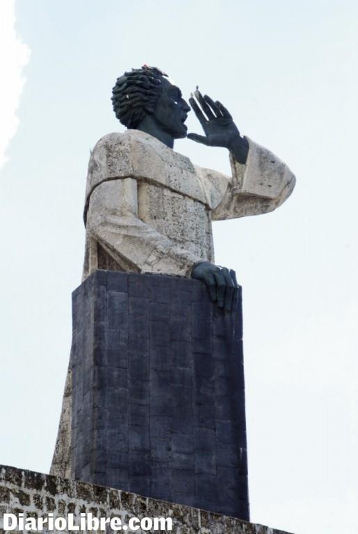 Artistas crearán obra en monumento a Fray Antón de Montesinos - Diario ...