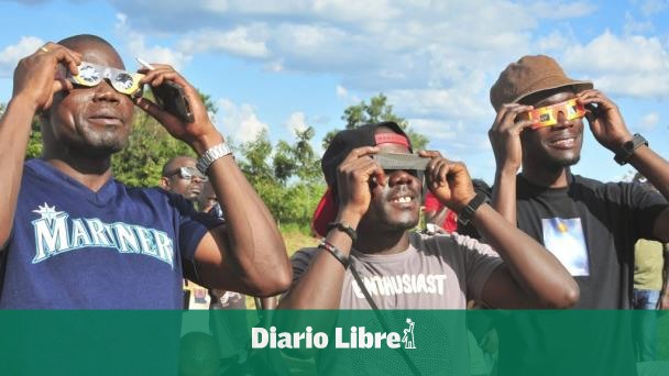 Un eclipse visto desde Uganda - Diario Libre