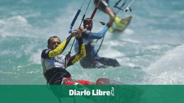 Ariel Corniel, solidaridad desde una tabla de kiteboarding - Diario Libre