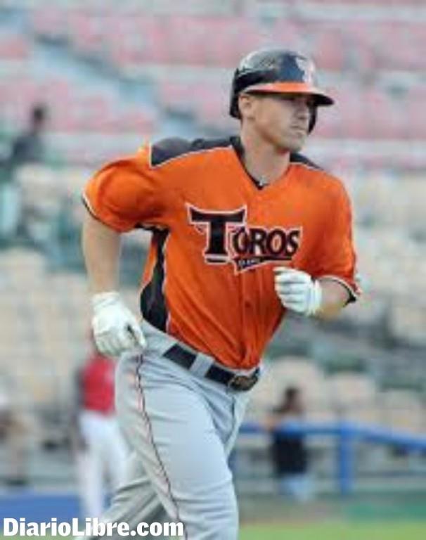 Tyler Moore, el toro de los H4 - Diario Libre