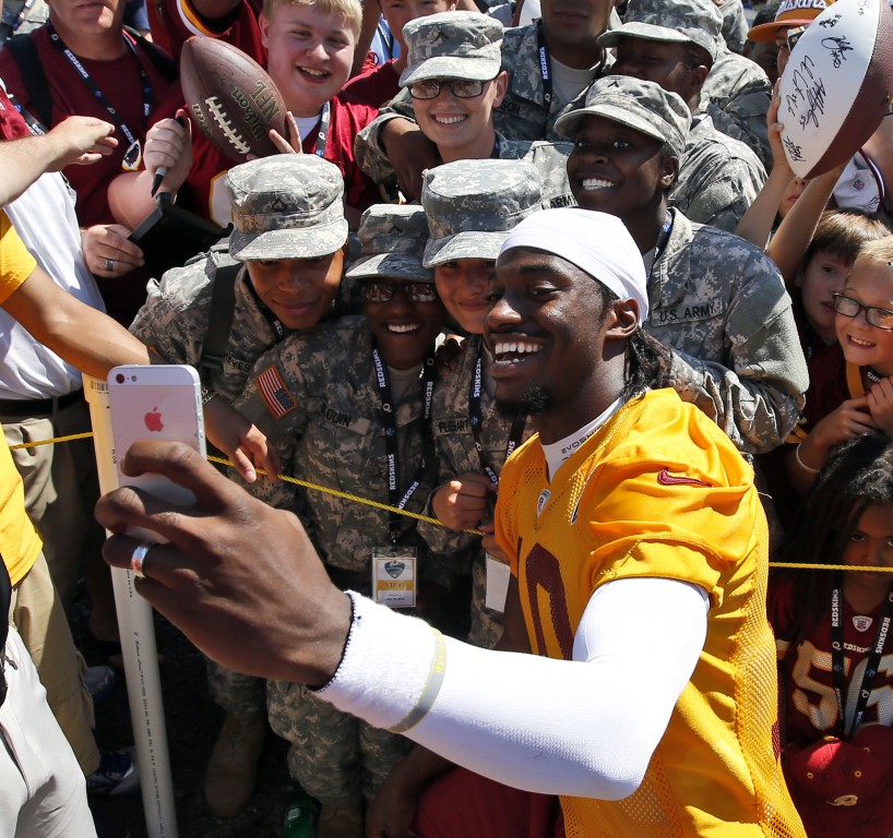 Designan nombre para selfie grupal: usie - Diario Libre