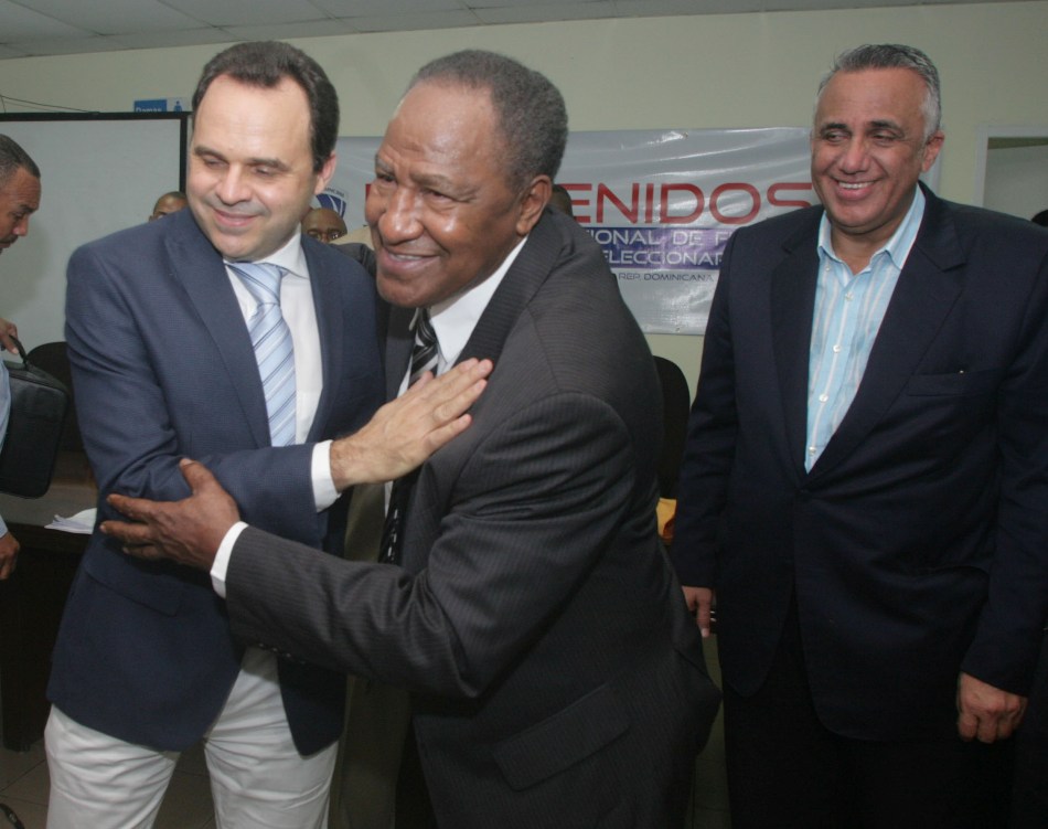 Reeligen a Osiris Guzmán en la presidencia de la Federación Dominicana ...