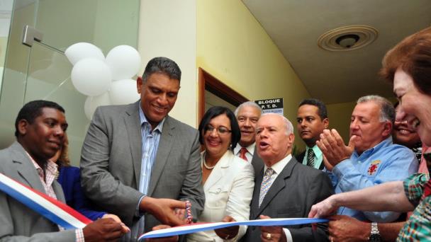 Inauguran oficinas de regidores del PRM en Santiago - Diario Libre