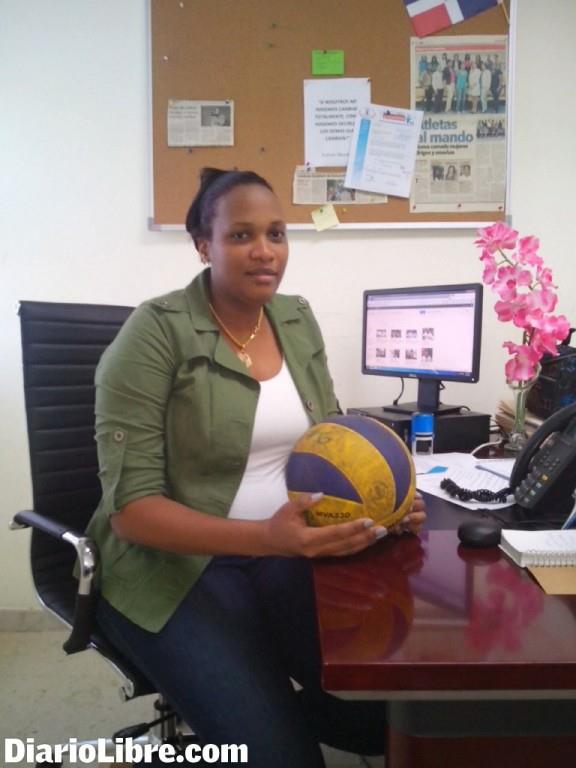 Kenia Moreta vela por nuevos talentos del voleibol - Diario Libre