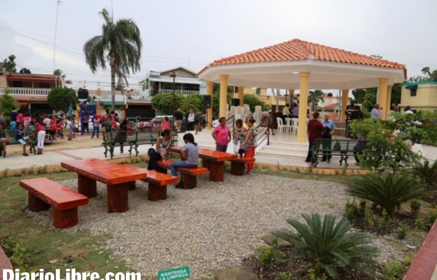 Inauguran parque en Los Trinitarios - Diario Libre